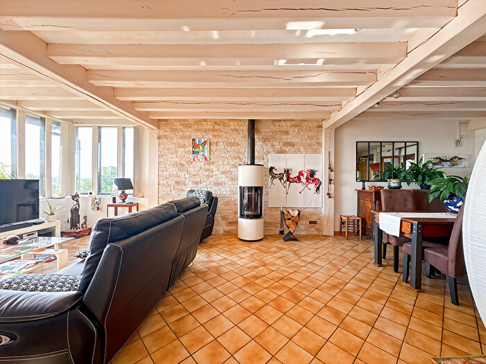 Maison à vendre - Follainville-Dennemont - 7 pièces - 5 chambres