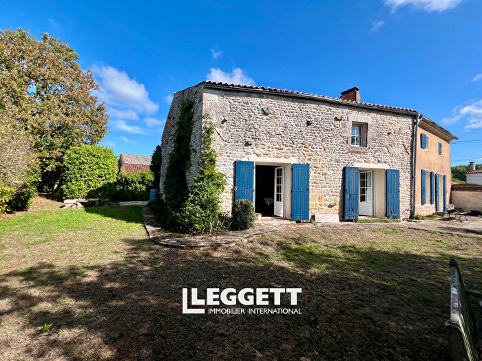 Archingeay - Maison 8 pièces à vendre