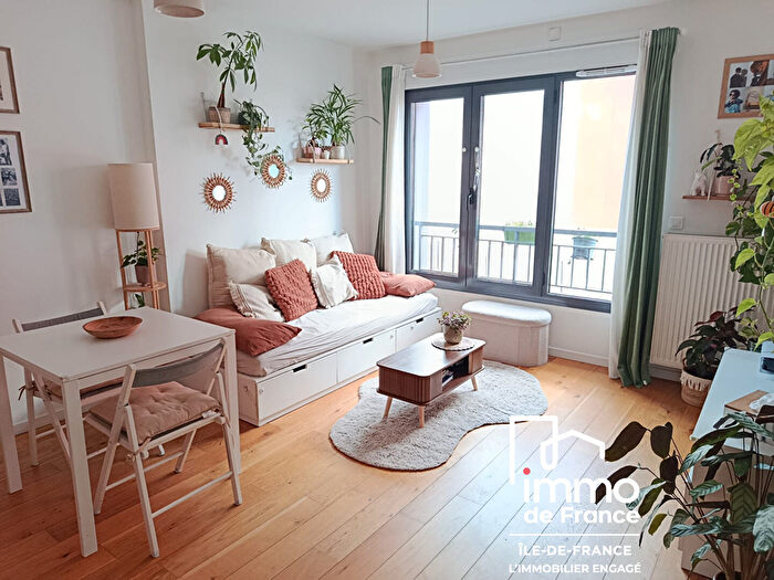 Appartement à vendre - Vaires-sur-Marne - 3 pièces - 2 chambres