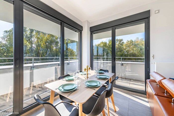 Appartement à louer - Montévrain - 4 pièces - 3 chambres