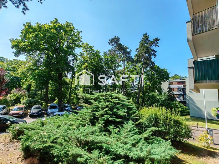 Appartement à vendre - Méry-sur-Oise - 4 pièces - 3 chambres