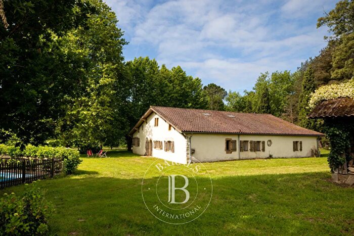 Maison 8 pièces à vendre - Saint-Martin-de-Seignanx
