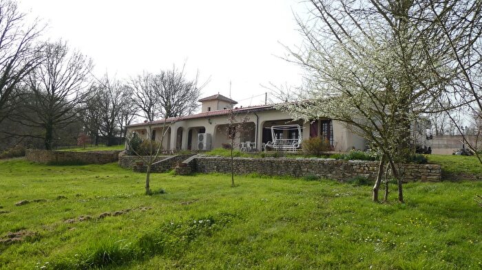 Maison à vendre - Argenton-léglise - 5 pièces - 3 chambres