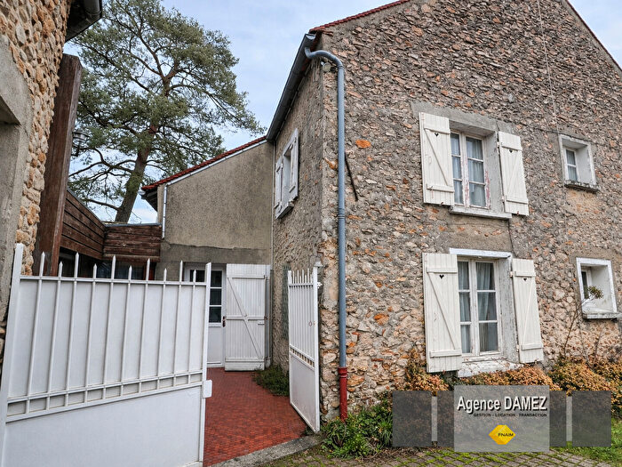 Maison à vendre - Les Granges-le-Roi - 6 pièces - 5 chambres