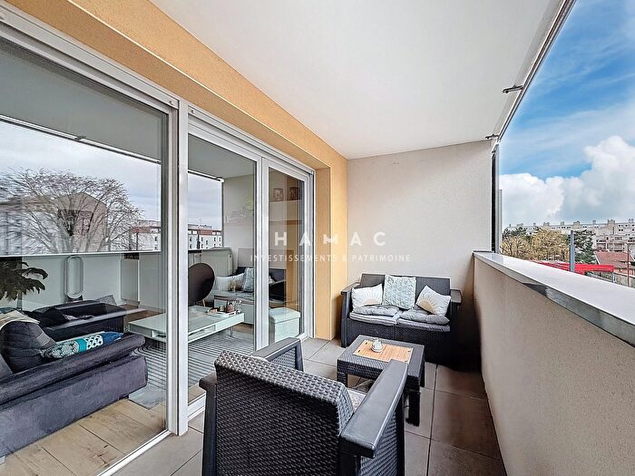 Appartement à vendre - Caluire-et-Cuire, Margnolles, Rhône - 3 pièces - 2 chambres