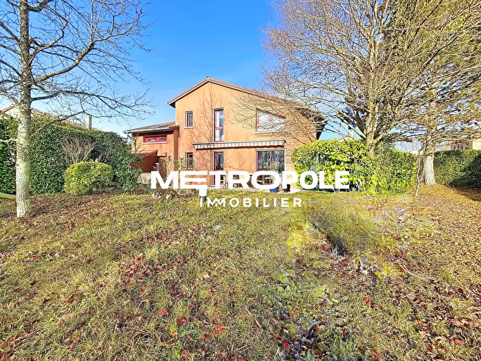 Maison à vendre - Vaulx-Milieu - 6 pièces - 5 chambres