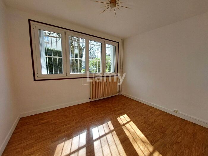 Appartement à louer - Cernay Jamin-Jean Jaurès-Epinettes, Reims - 1 pièce