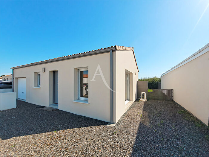 Maison à vendre - Sallertaine - 4 pièces - 3 chambres