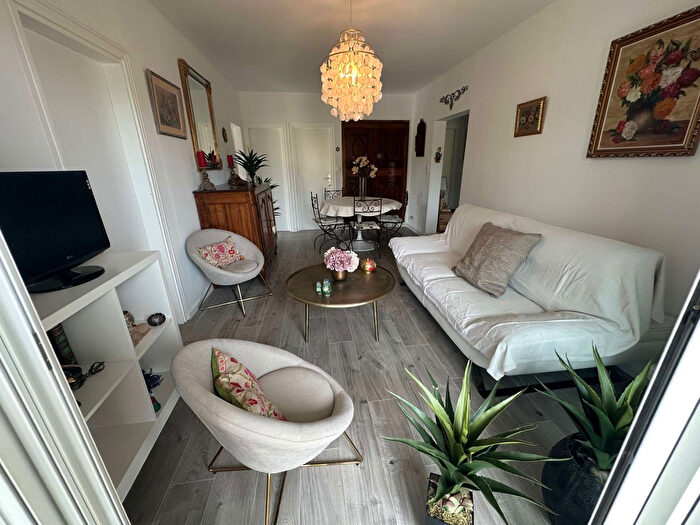 Appartement 3 pièces à Sanary-sur-Mer, Centre-ville, Port, à vendre
