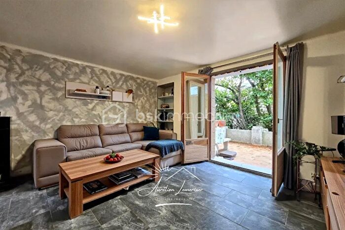 Maison à vendre - Espondeilhan - 6 pièces - 5 chambres