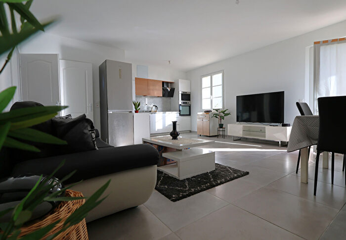 Appartement à vendre - Royan, Centre-ville - 3 pièces - 2 chambres