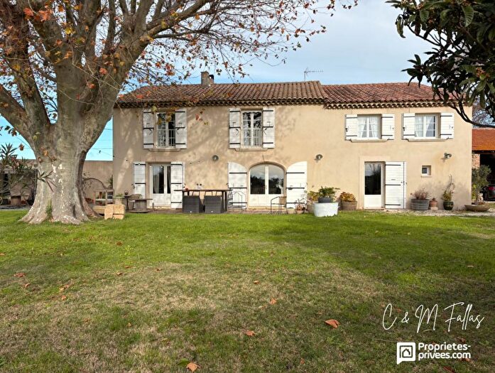 Maison à vendre - Camaret-sur-Aigues - 9 pièces - 5 chambres