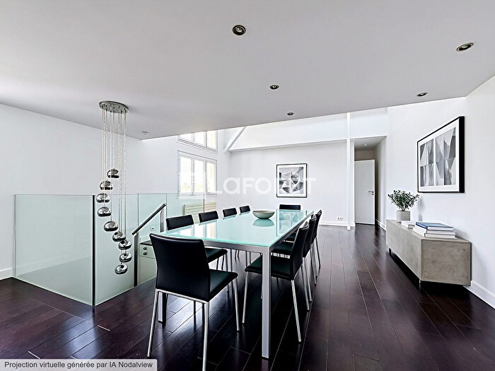 Les Lilas, Bruyères, Chassagnolle : Appartement 5 pièces à vendre