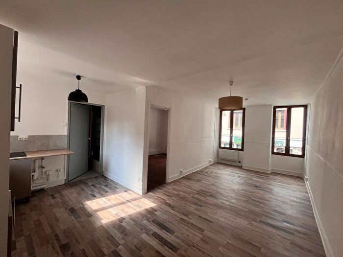 Appartement à louer - Moret-Loing-et-Orvanne - 2 pièces - 1 chambre