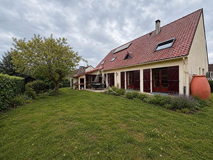 Maison 7 pièces à Le Châtelet-en-Brie, à vendre