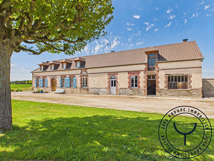 Maison 4 pièces à vendre à Faux-Villecerf
