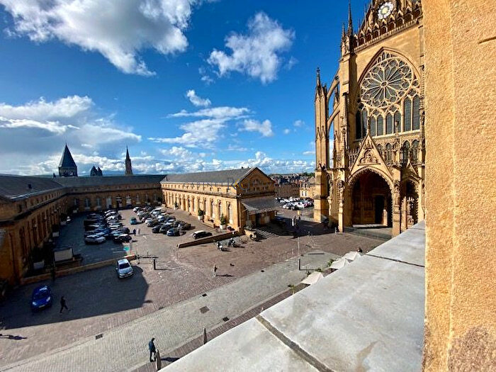 Appartement à louer - Metz, Centre-ville - 2 pièces - 1 chambre