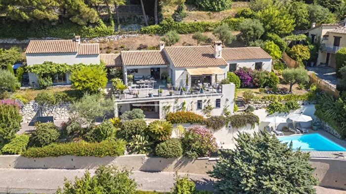 Tourrettes-sur-Loup - Maison 7 pièces à vendre
