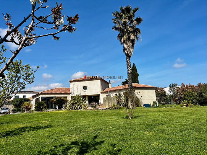 Maison à vendre - Saint-Féliu-dAvall - 5 pièces - 3 chambres