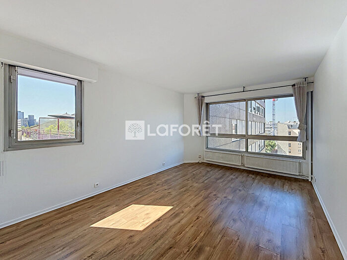 Appartement 2 pièces à louer - Courbevoie, Hôtel de ville