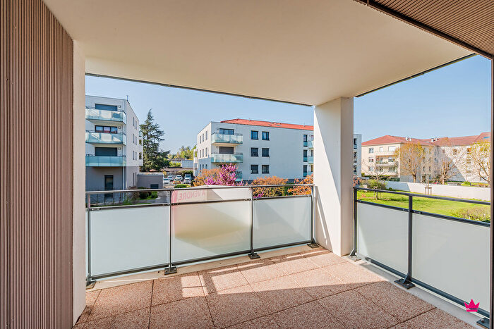 Meyzieu, Centre-ville : Appartement 3 pièces à vendre