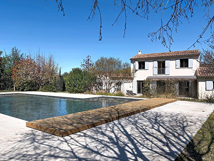 Maison 7 pièces à Aix-en-Provence, Pont de l'Arc, à vendre