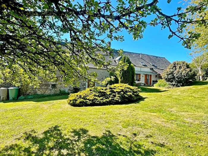 Maison 8 pièces à vendre à Quarré-les-Tombes