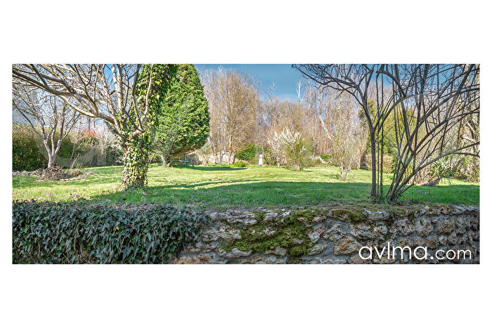 Maison à vendre - Saint-Nom-la-Bretèche - 7 pièces - 5 chambres