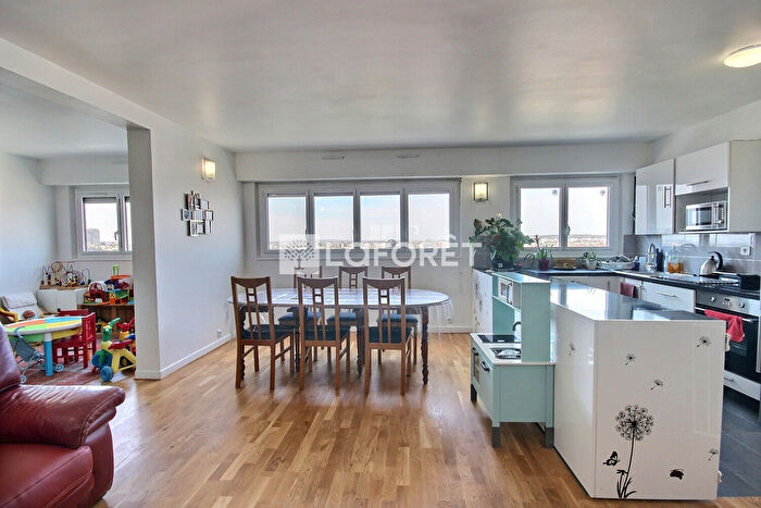 Appartement à vendre - Courbevoie, Hôtel de ville - 4 pièces - 3 chambres