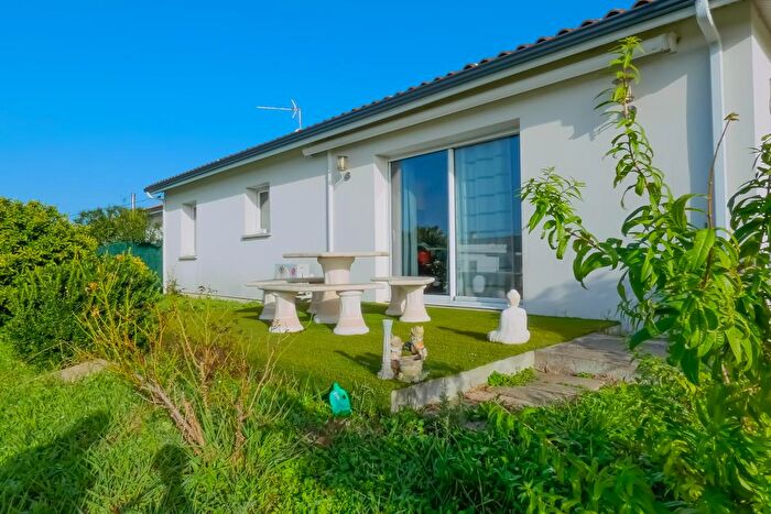 Maison à vendre - Peyrehorade - 5 pièces - 4 chambres