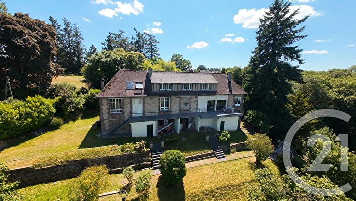 Conches-en-Ouche : Maison 8 pièces à vendre