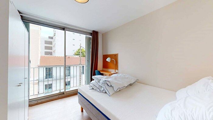 Appartement à louer - Guyot-de Gaulle, Bois-Colombes - 1 pièce