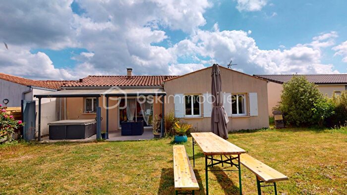 Maison 6 pièces à vendre à Saintes, La Gare, Sébastien de Brouard, La Fenêtre
