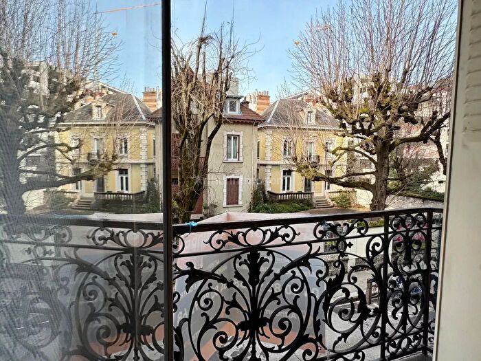 Appartement à vendre - Grenoble, Championnet - 3 pièces