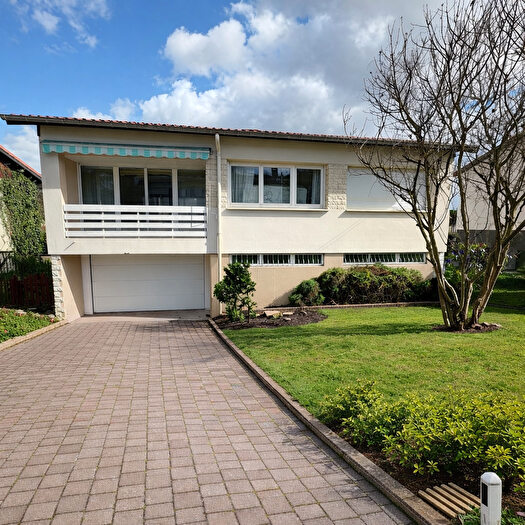 Maison à vendre - Châtel-Saint-Germain - 7 pièces - 5 chambres