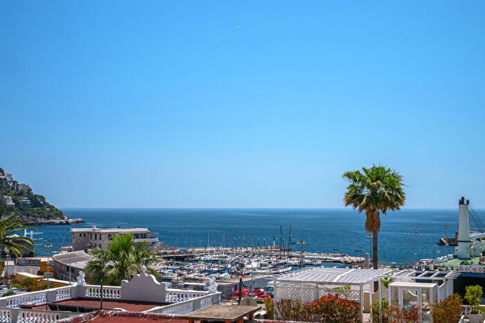 Nice, Mont-Boron : Appartement 3 pièces à vendre