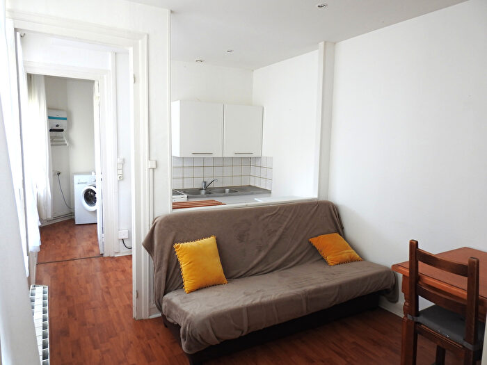 Appartement à louer - Boulogne-sur-Mer, Vieille ville, Dernier Sou, Vieil Atre - 2 pièces - 1 chambre