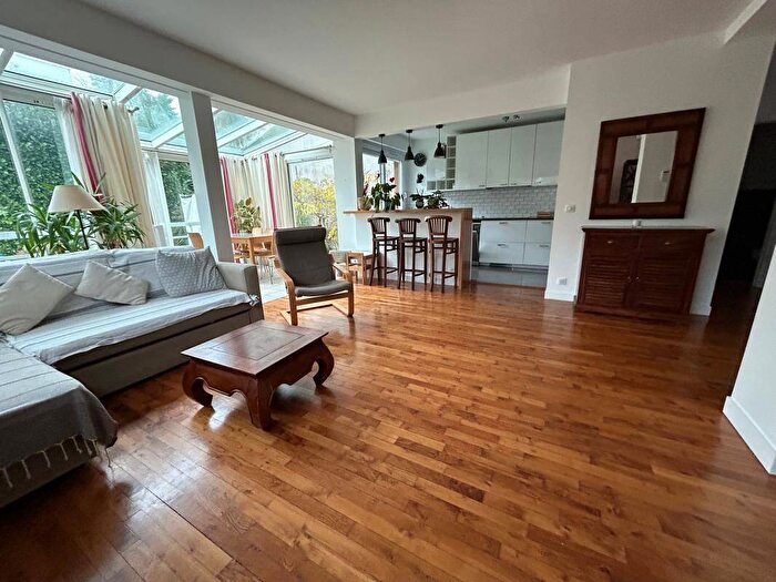 Maison à louer - Les Petits Bois, Chaville - 4 pièces - 3 chambres