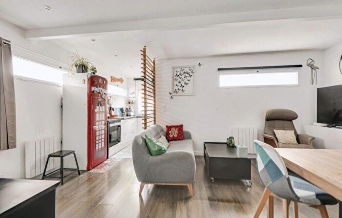 Appartement à vendre - Puteaux, Bergères Moulin - 3 pièces - 2 chambres