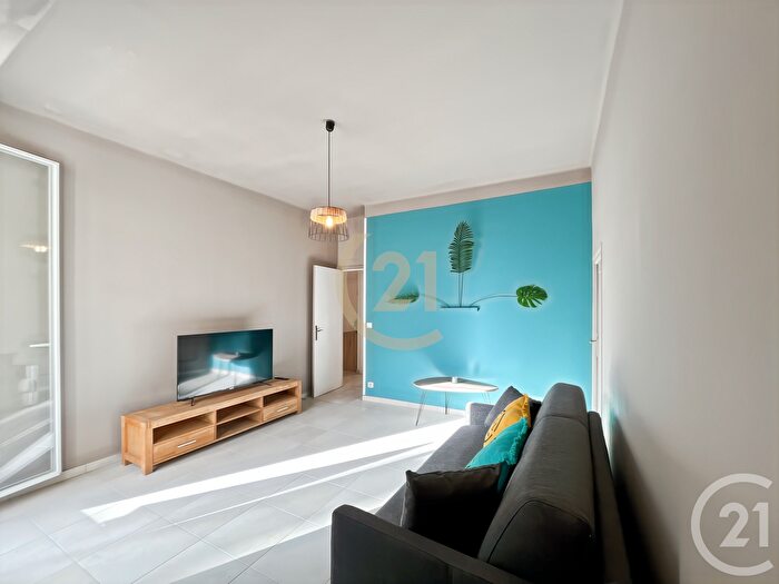 Appartement à louer - Calvi - 4 pièces - 2 chambres