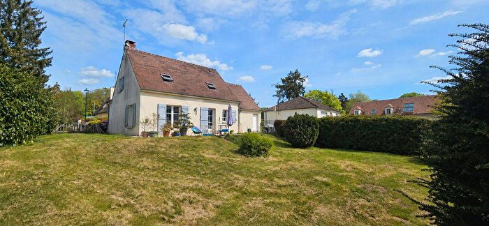Maison 5 pièces à louer à Aumont-en-Halatte