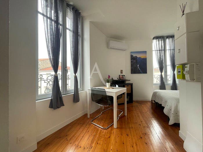 La Fenetre, Saintes - Appartement 1 pièce à louer