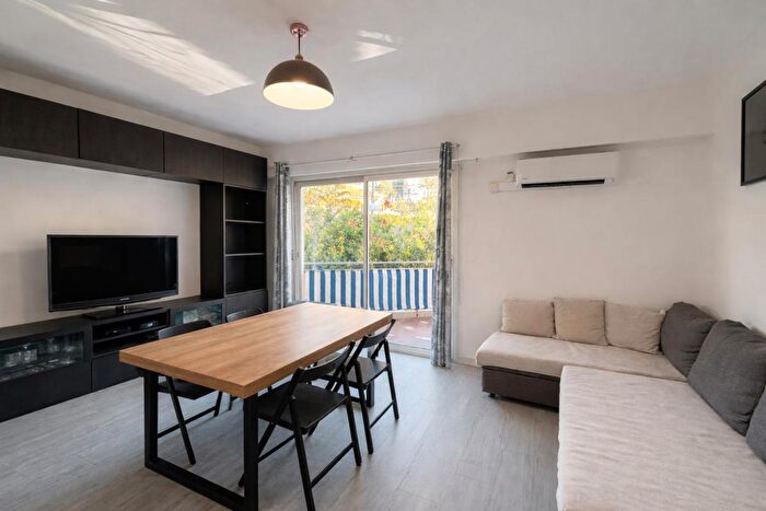 Appartement à vendre - Nice, Saint-Sylvestre - 3 pièces - 2 chambres