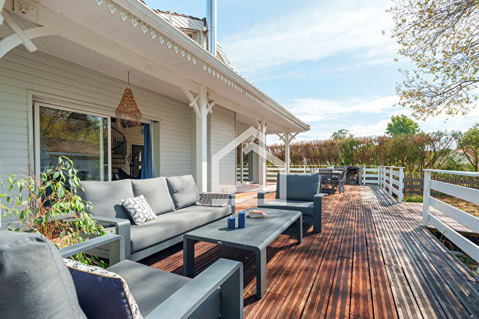 Maison à vendre - Hourtin - 5 pièces - 4 chambres