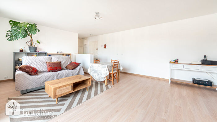 Appartement à vendre - Courbevoie, Marceau République - 4 pièces - 3 chambres