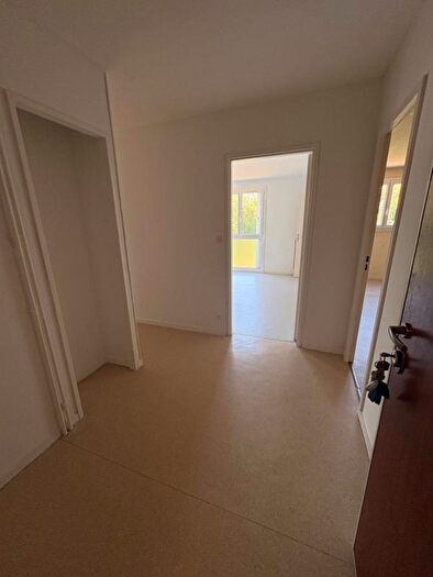 Appartement 4 pièces à Fontaine-Française, à louer
