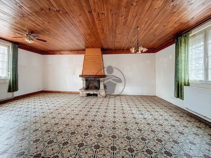 Maison à vendre - Montbrehain - 7 pièces - 7 chambres