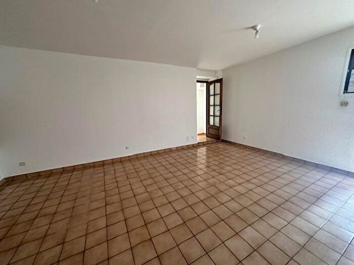 Appartement à louer - Roussillon - 2 pièces - 1 chambre