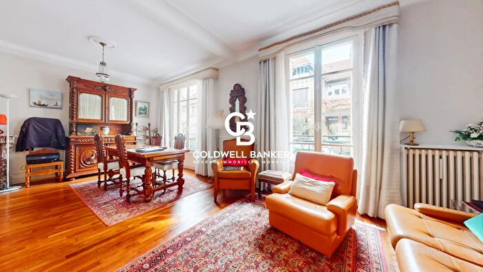 Maison à vendre - Montrouge, Porte de Châtillon - 7 pièces - 4 chambres