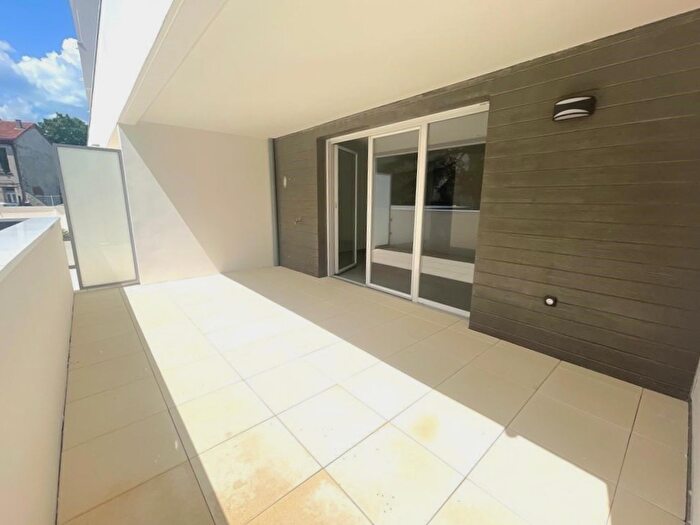 Appartement à louer - Nîmes, Croix de Fer, Mont Duplan - 3 pièces - 2 chambres